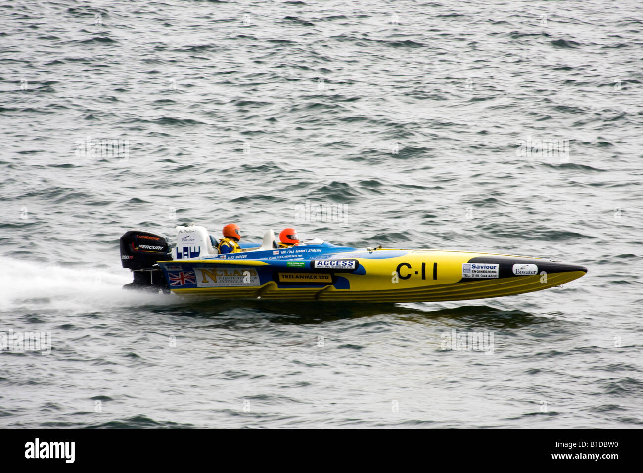 Speed boats racing hi-res stock photography and images - Alamy