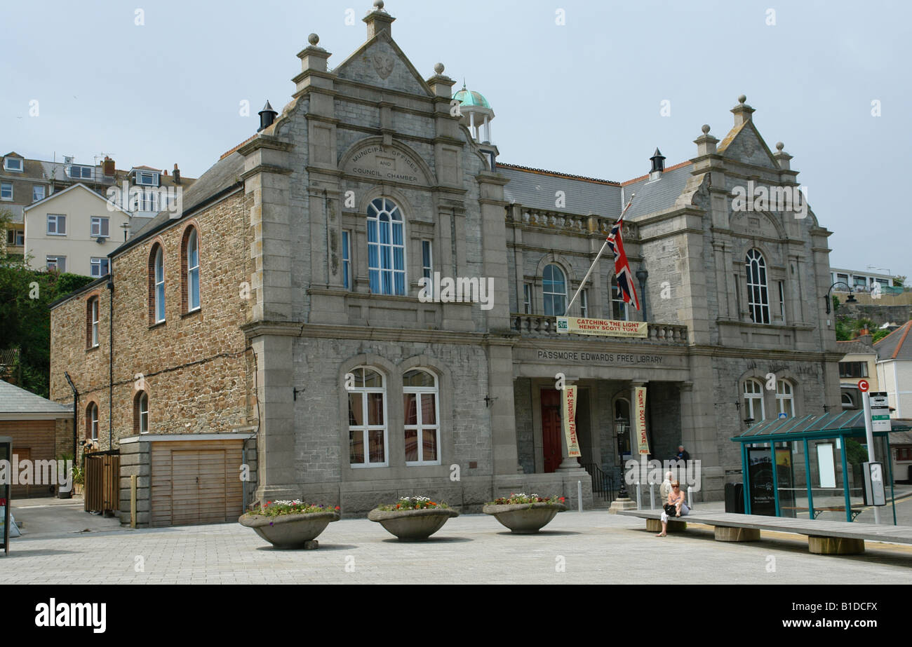 Cornwall council building hi-res stock photography and images - Alamy
