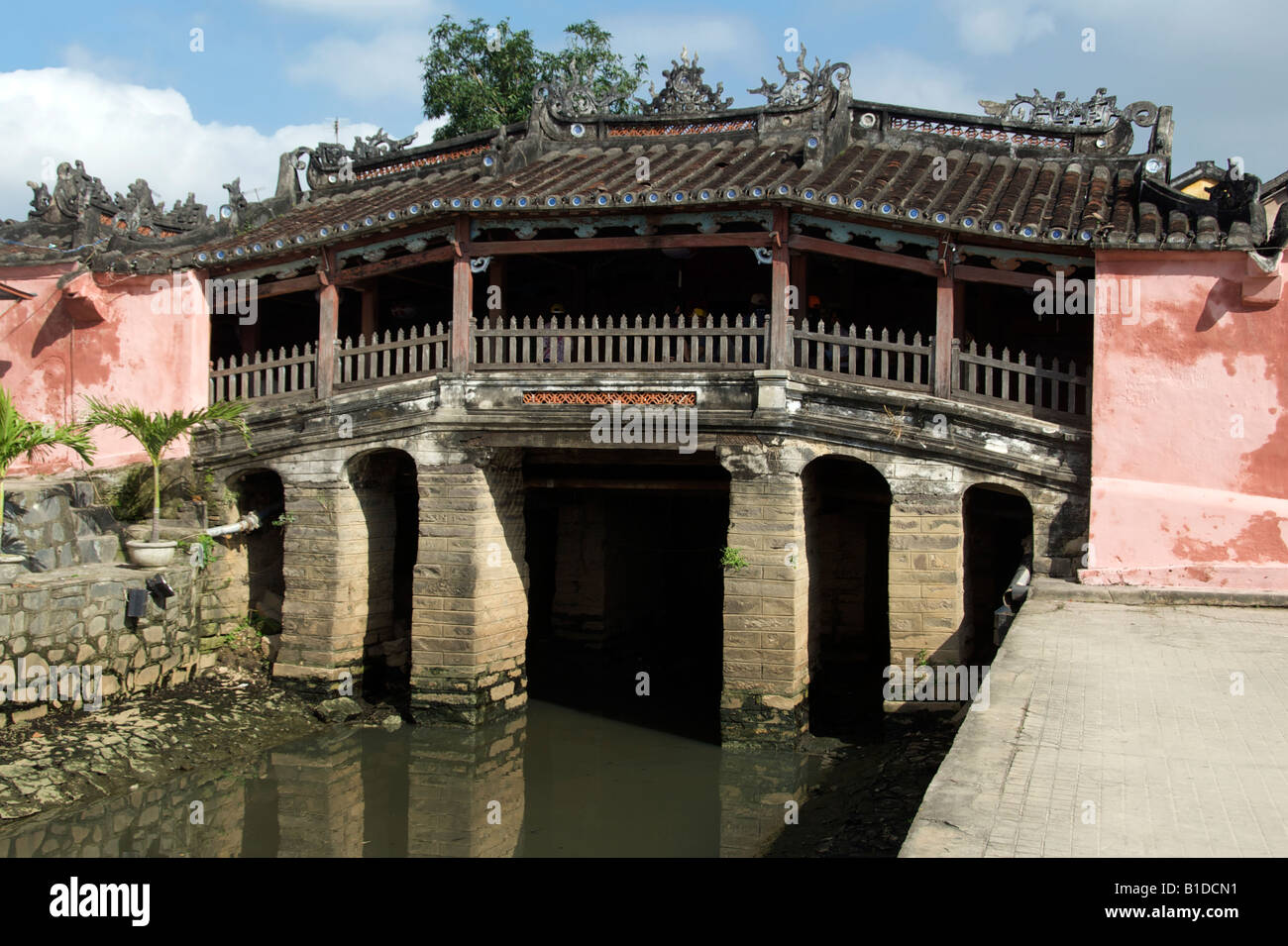 Japanese Covered Bridge Hoi An Vietnam Stock Photo - Alamy