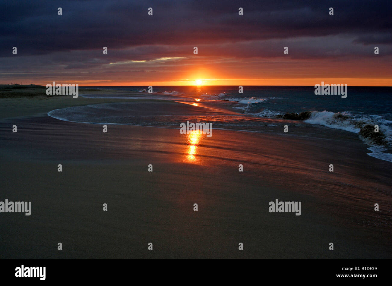 Orange tint sunrise hi-res stock photography and images - Alamy