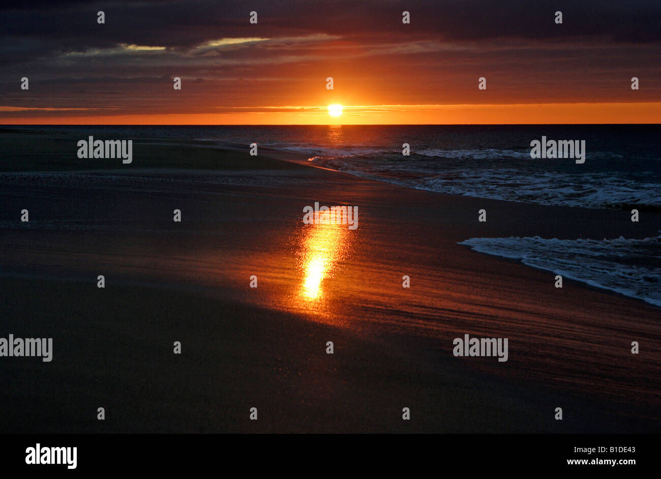 Soulful sunrise hi-res stock photography and images - Alamy