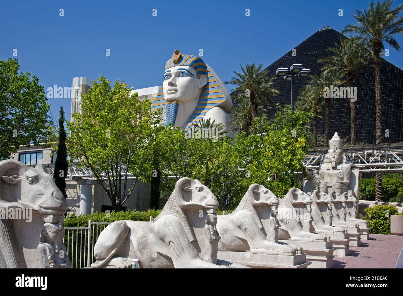 The famous Las Vegas strip with the Luvor Hotel and Casino along Las ...