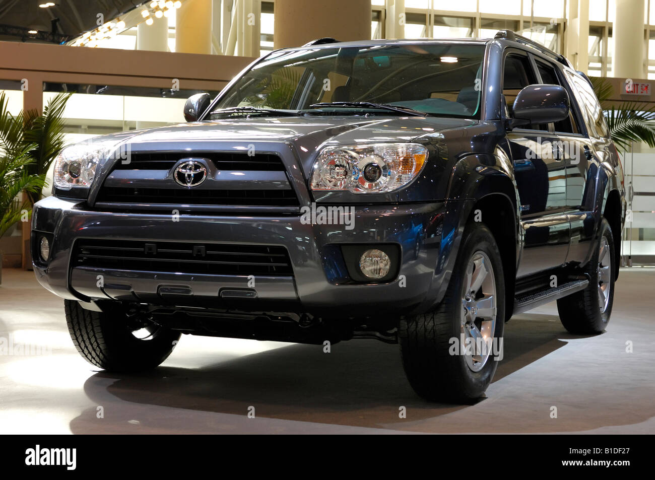 Toyota 4runner hi-res stock photography and images - Alamy