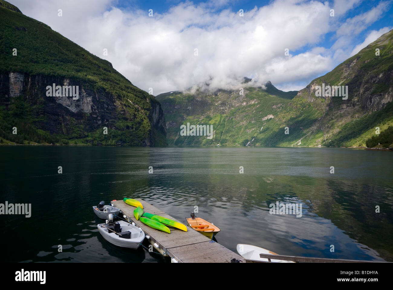 Geiranger kayak hi-res stock photography and images - Alamy