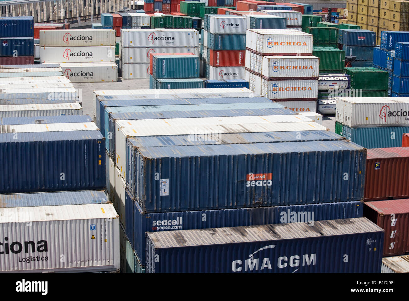 Lorry containers at Cadiz Spain Stock Photo - Alamy