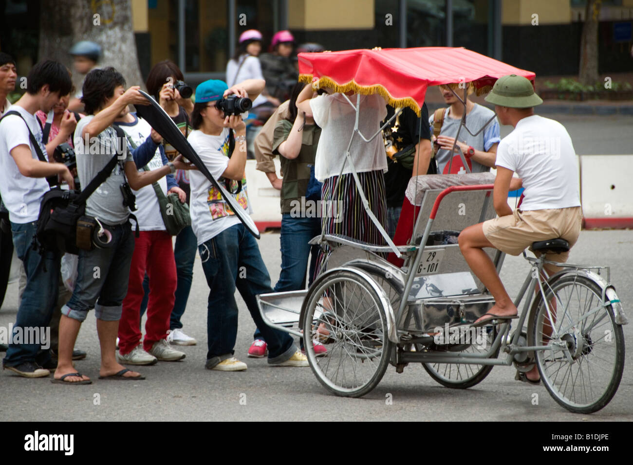 Japanese photo shoot hi-res stock photography and images - Alamy