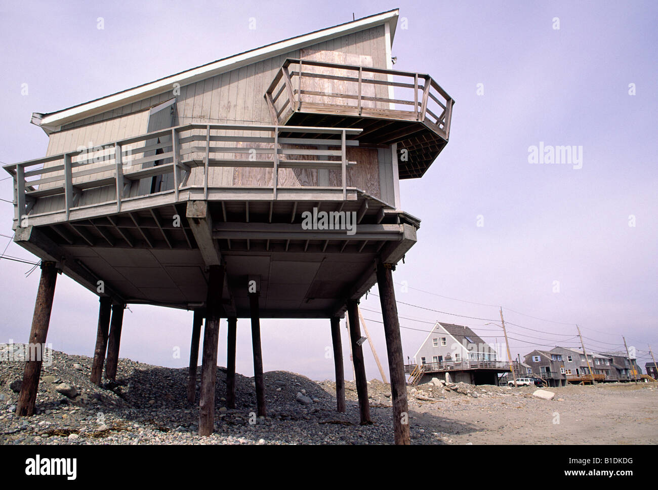 House on pylons hi-res stock photography and images - Alamy