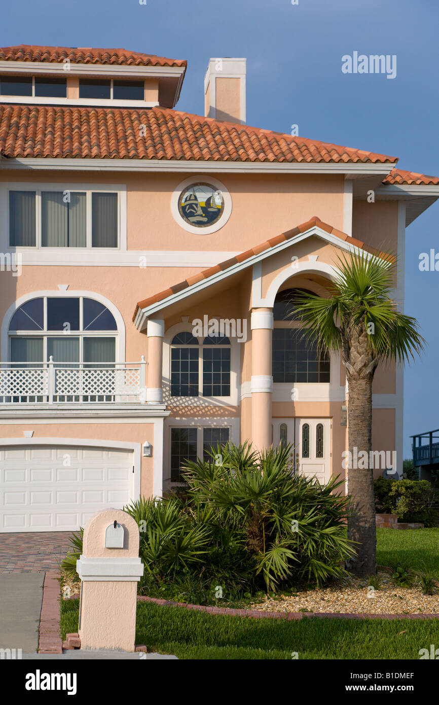Coastal beachfront residential neighborhood along Atlantic Ocean at New ...
