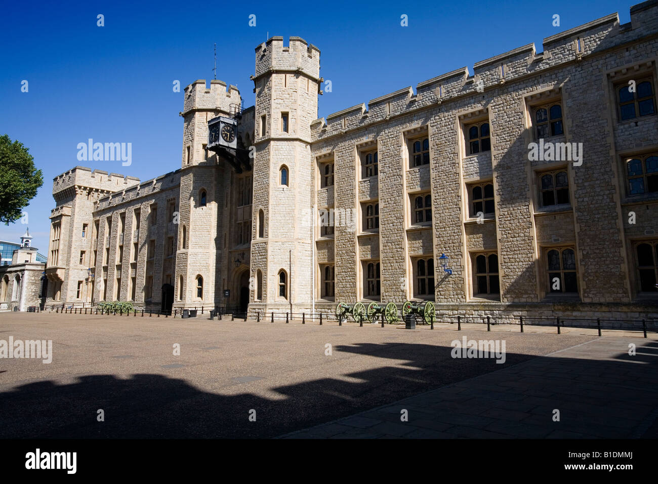 The "Jewell House" at the "Tower of London", England, Britain, UK Stock ...