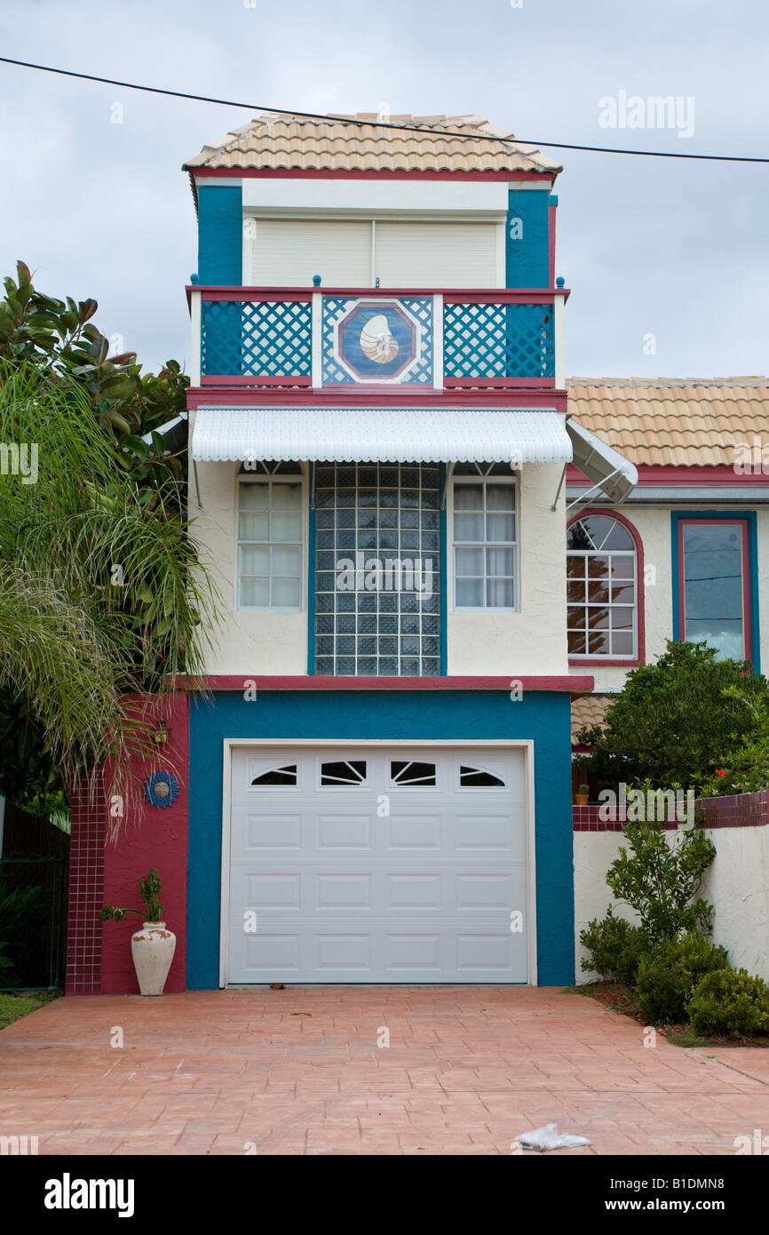 Coastal beachfront residential neighborhood along Atlantic Ocean at New ...
