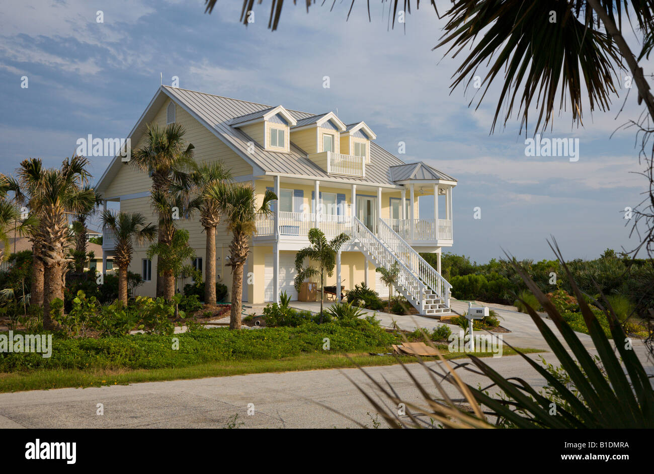 Coastal beachfront residential neighborhood along Atlantic Ocean at New ...