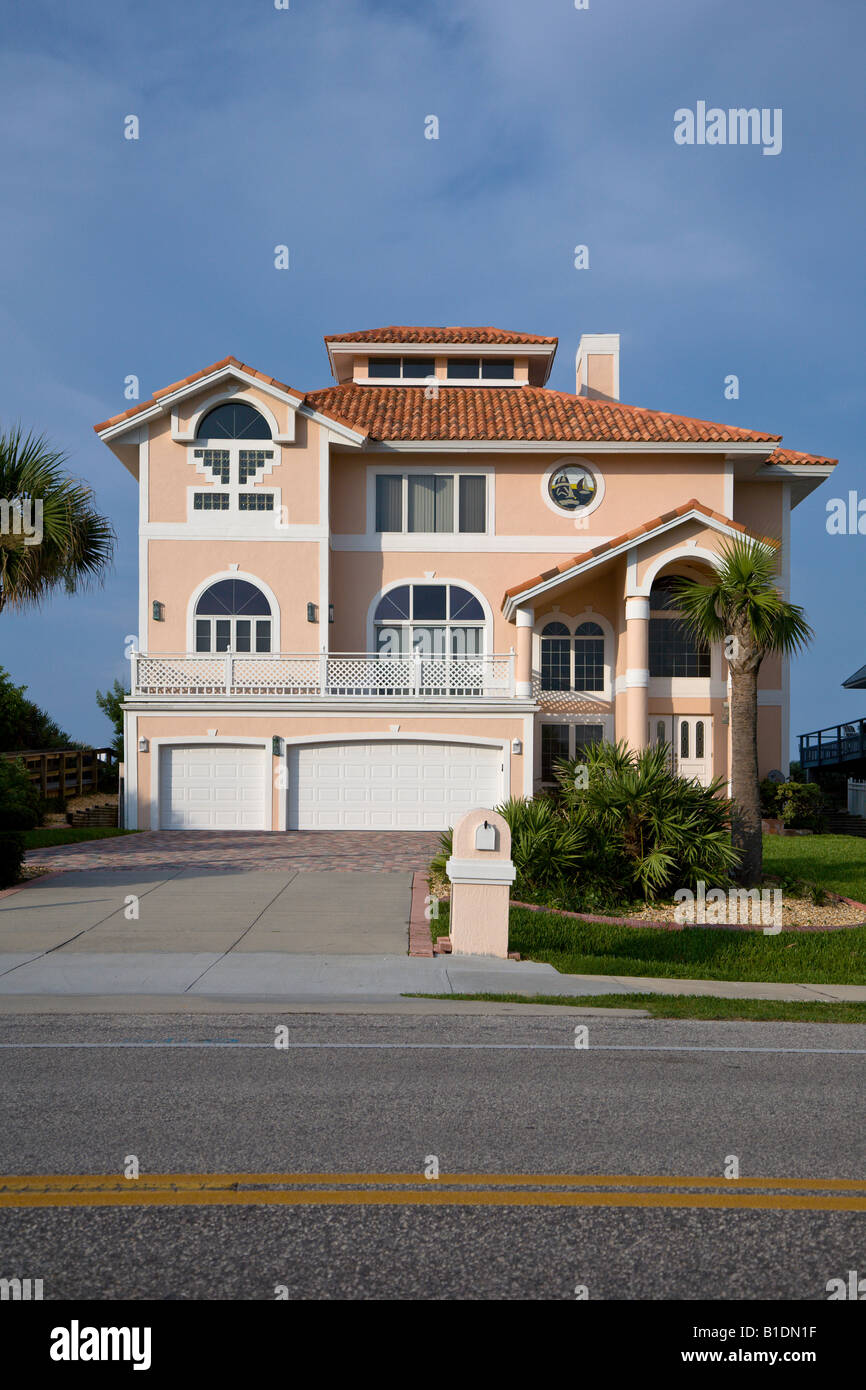 Coastal beachfront residential neighborhood along Atlantic Ocean at New ...