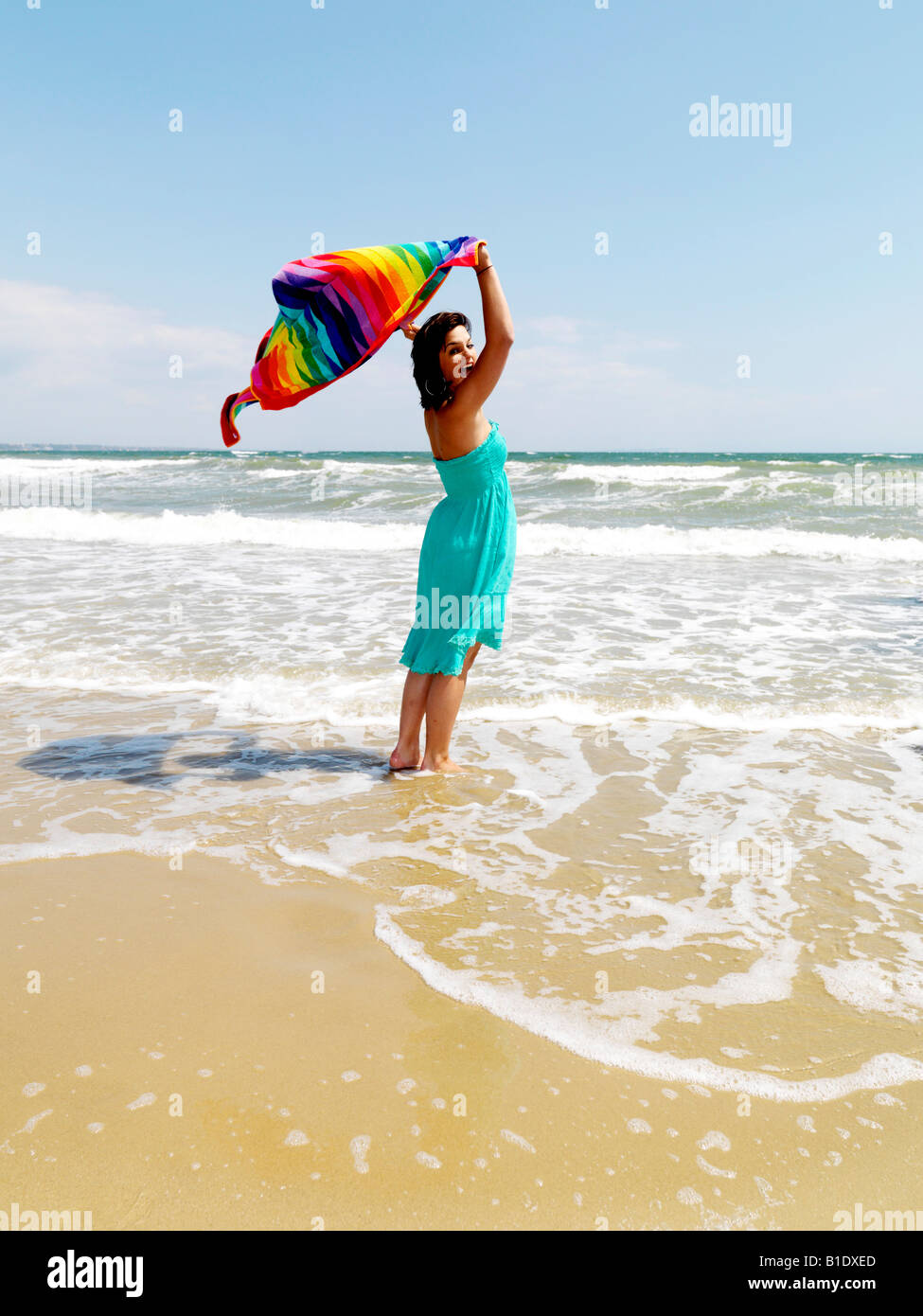 Young woman shouting beach model hi-res stock photography and images ...