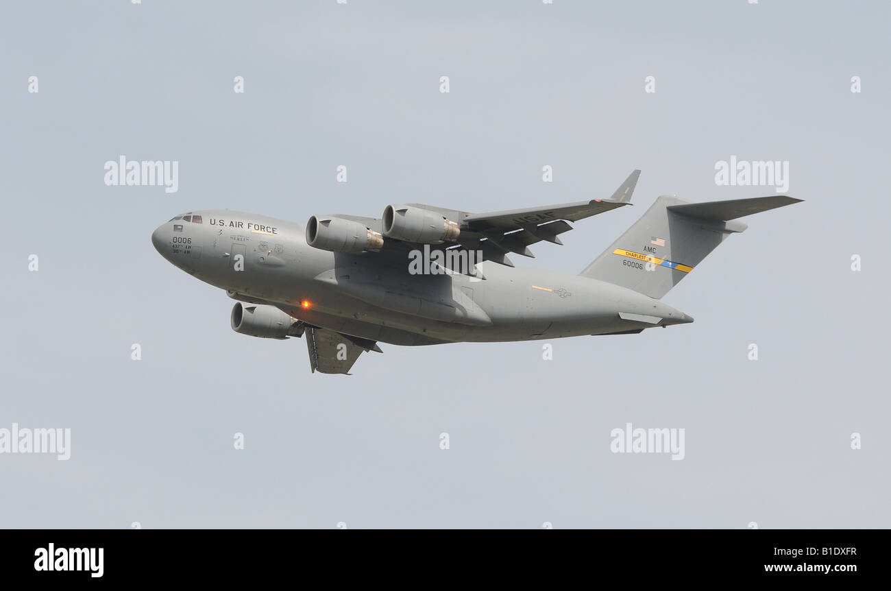 Mcdonnell douglas c 17 globemaster hi-res stock photography and images ...