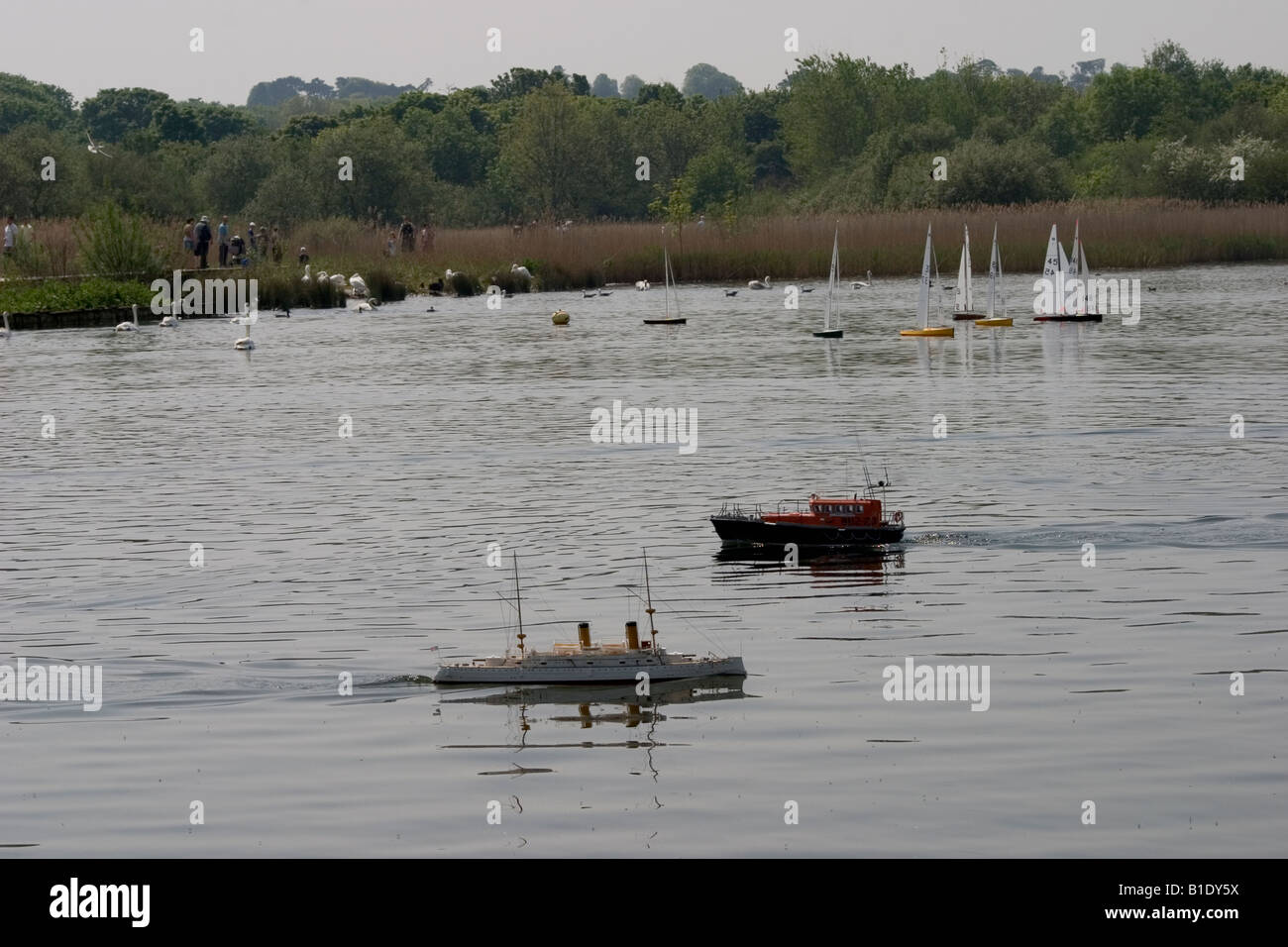 Radio Controlled Boats on Lake Cosmeston Penarth Stock Photo - Alamy