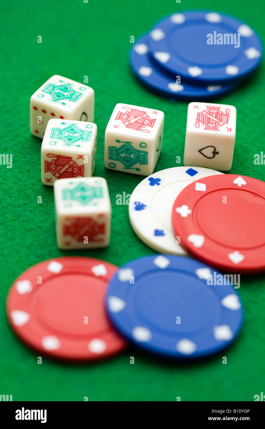 Queen dice hi-res stock photography and images - Alamy