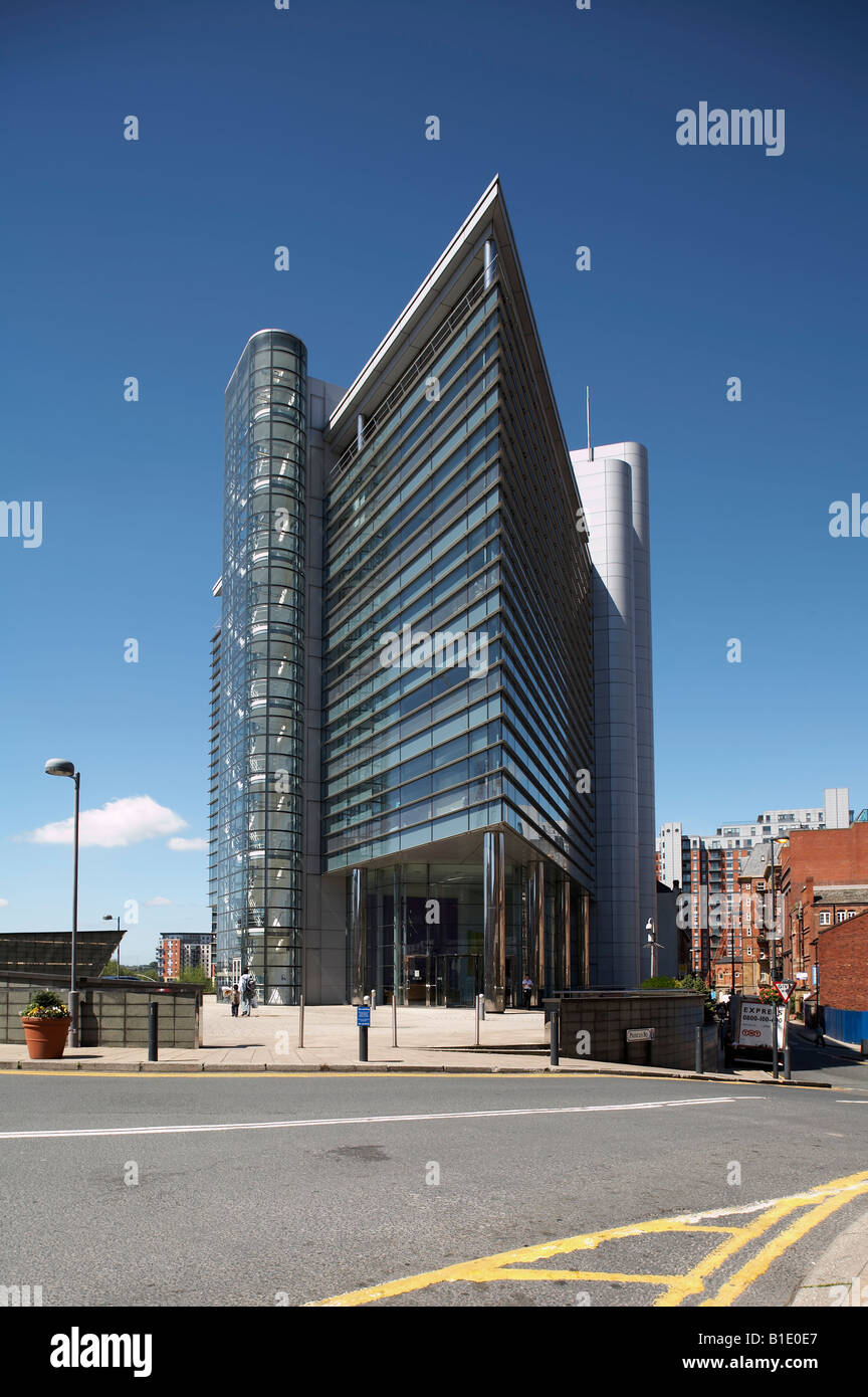 Tall office buildings leeds uk hi-res stock photography and images - Alamy