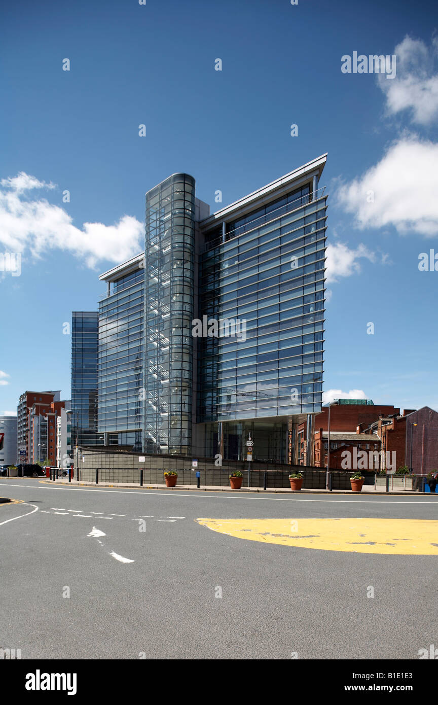 Tall office buildings leeds uk hi-res stock photography and images - Alamy