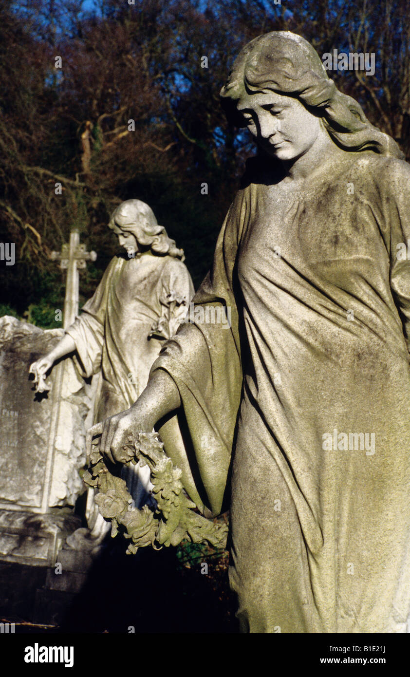 Putney Vale Cemetery, London, England Stock Photo - Alamy