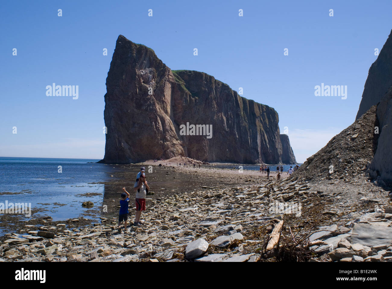 Perce rock low tide quebec hi-res stock photography and images - Alamy