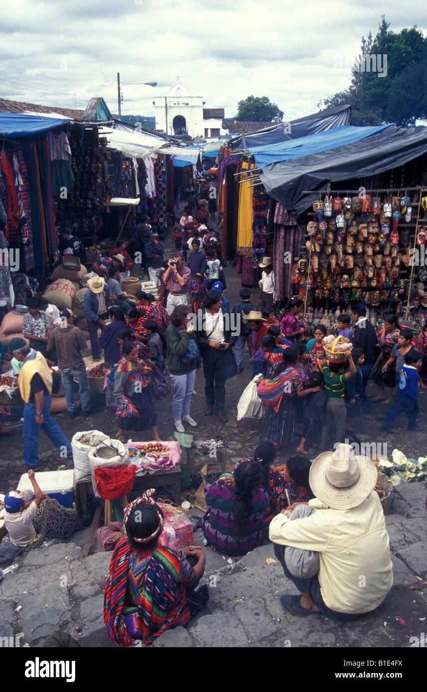 Handicrafts market chichicastenango guatemala hi-res stock photography ...