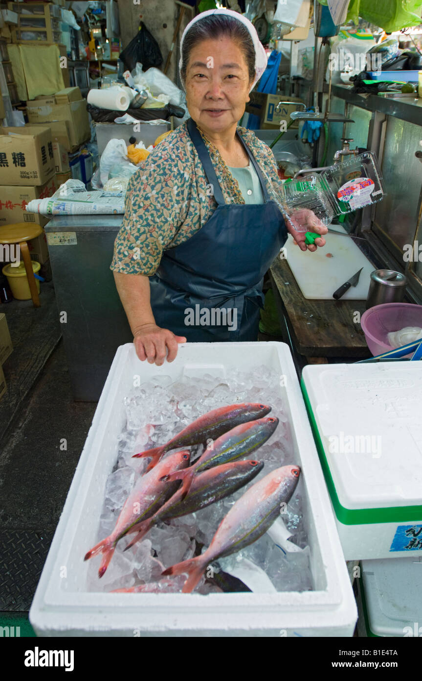 Fresh Seafood and Fish Vendor. Makishi Public Market, Naha, Okinawa ...