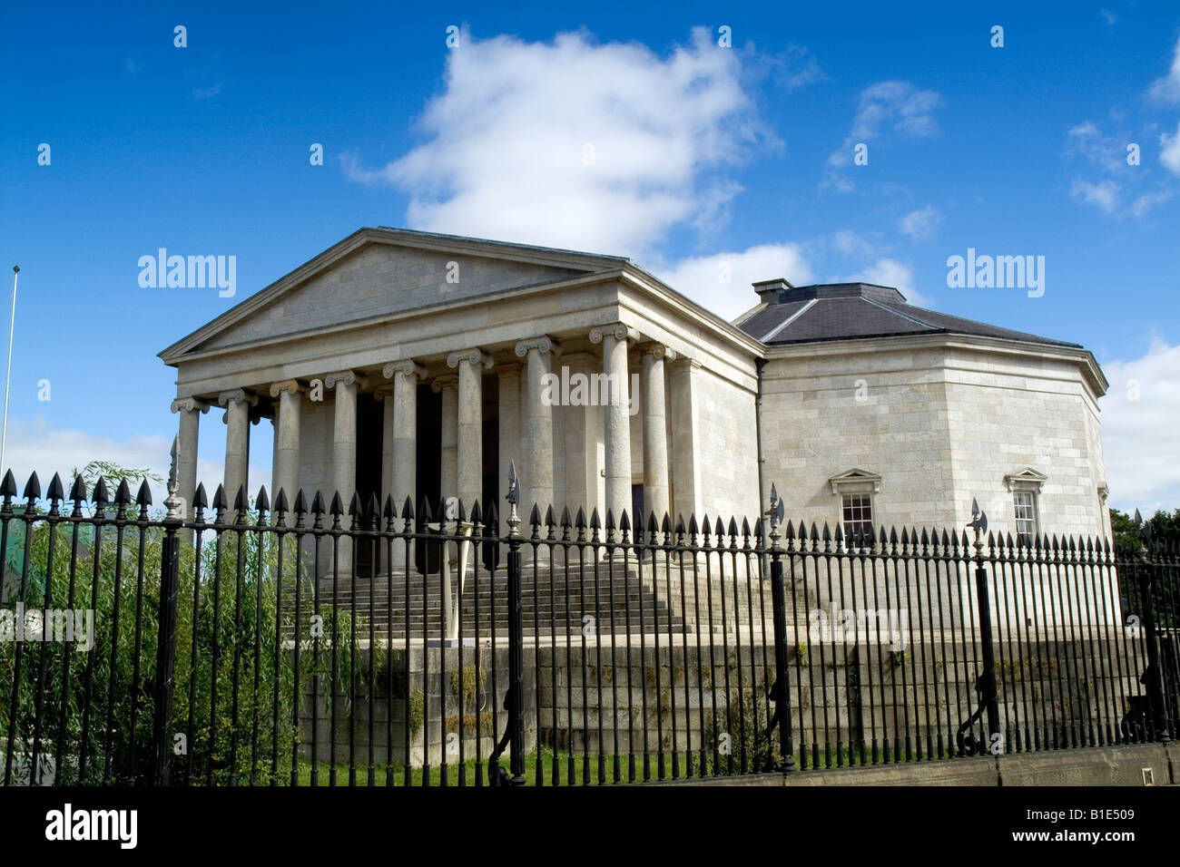Carlow Courthouse County Carlow Ireland Stock Photo - Alamy