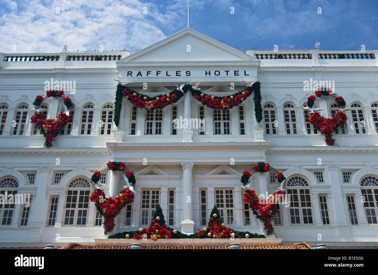 Front Entrance of Raffles Hotel at Christmas, Singapore Stock Photo - Alamy