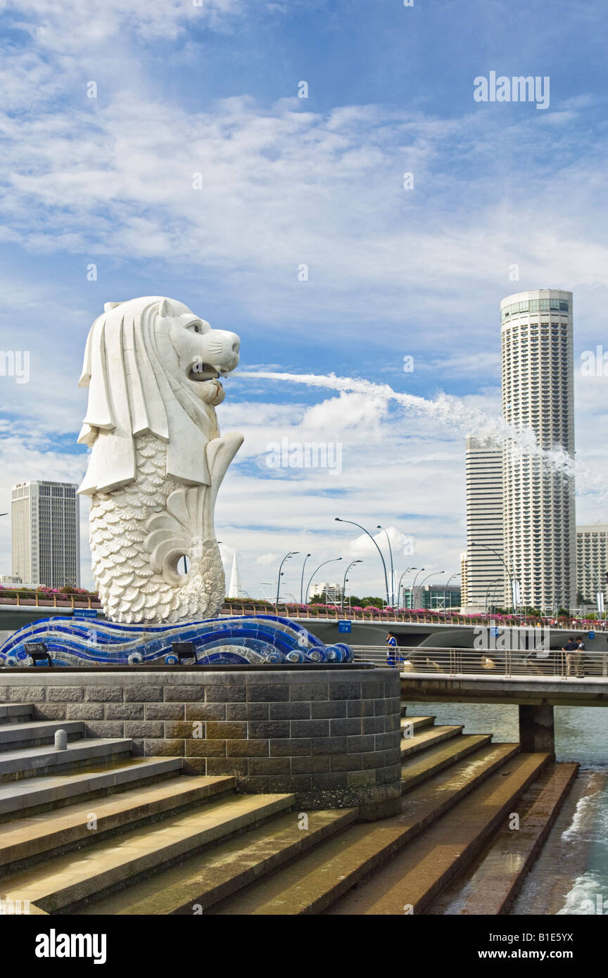 The Merlion on Marina Bay, Singapore Stock Photo - Alamy