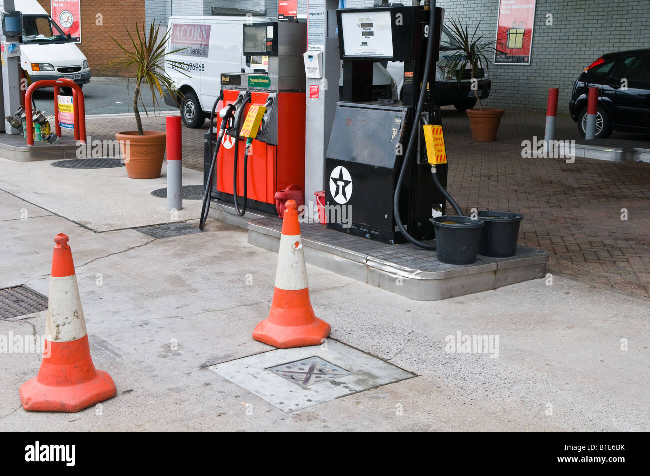 A filling station rations fuel during the 2008 delivery drivers strike ...