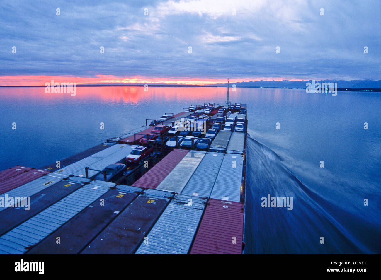 Container Ship Horizon Lines High Resolution Stock Photography and ...