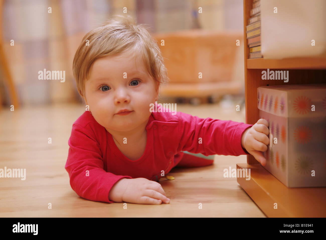 Crawling humans hi-res stock photography and images - Alamy