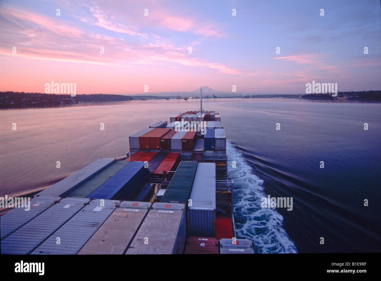 Puget Sound, Tacoma, Washington, USA. Container ship, Horizon Anchorage ...