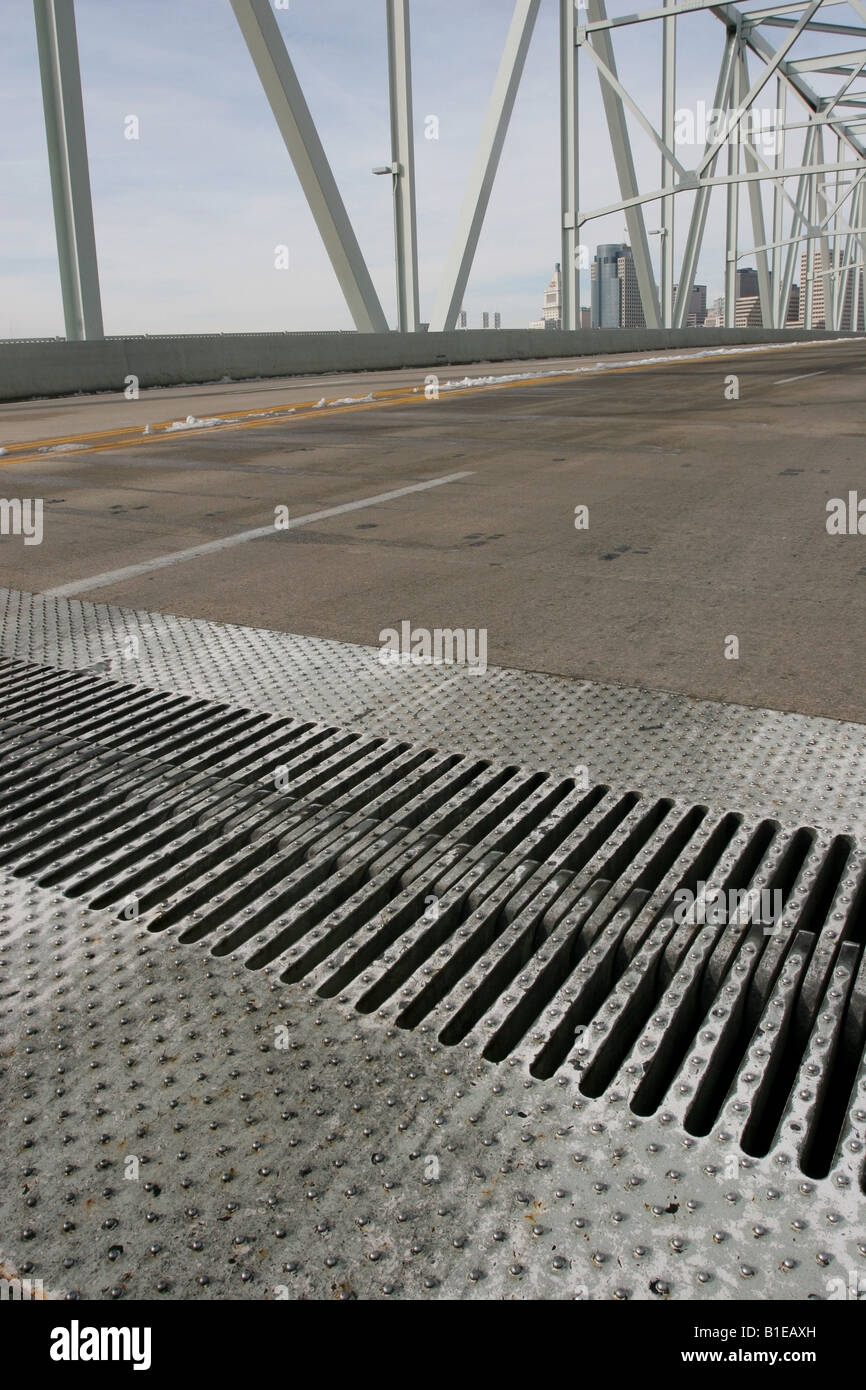 Bridge expansion joint hi-res stock photography and images - Alamy Bridge expansion joint hi-res stock photography and images - Alamy