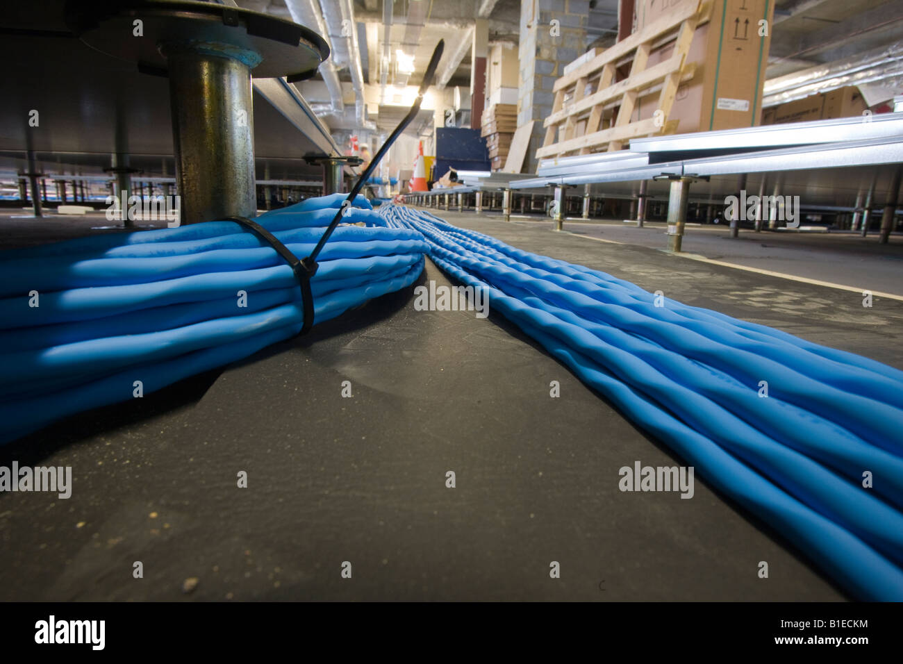 Bunches of cables hi-res stock photography and images - Alamy