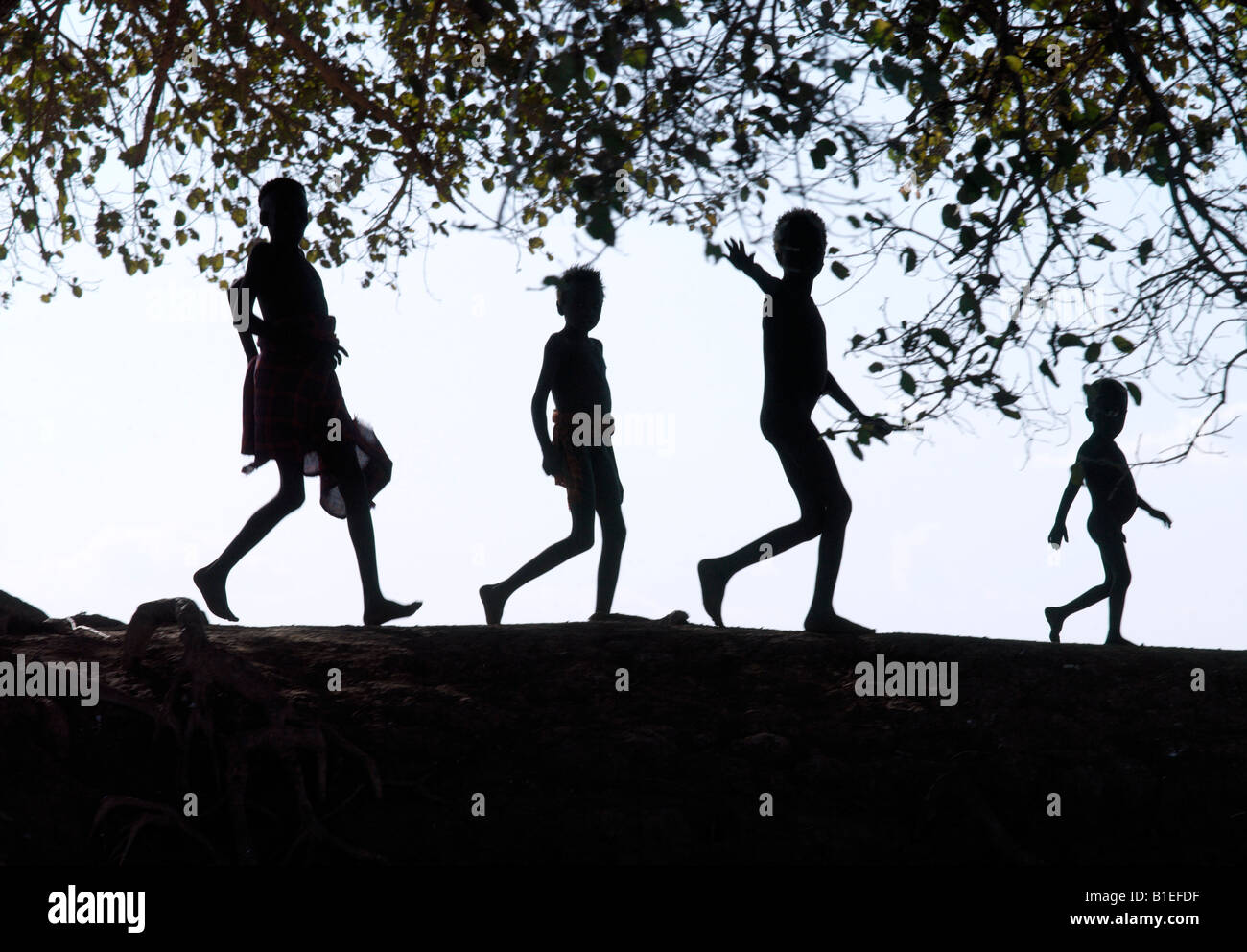 Girls walk in single file hi-res stock photography and images - Alamy