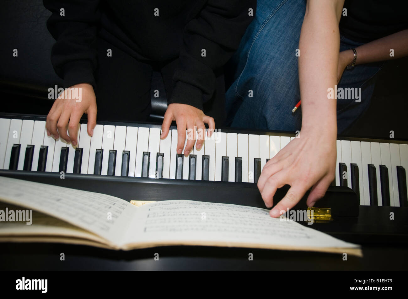 Piano tuition hi-res stock photography and images - Alamy