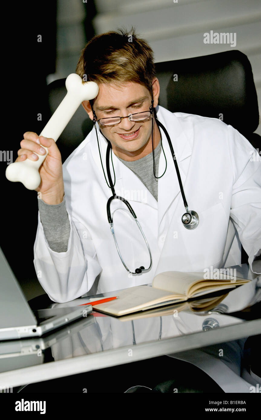 Bone doctor hi-res stock photography and images - Alamy