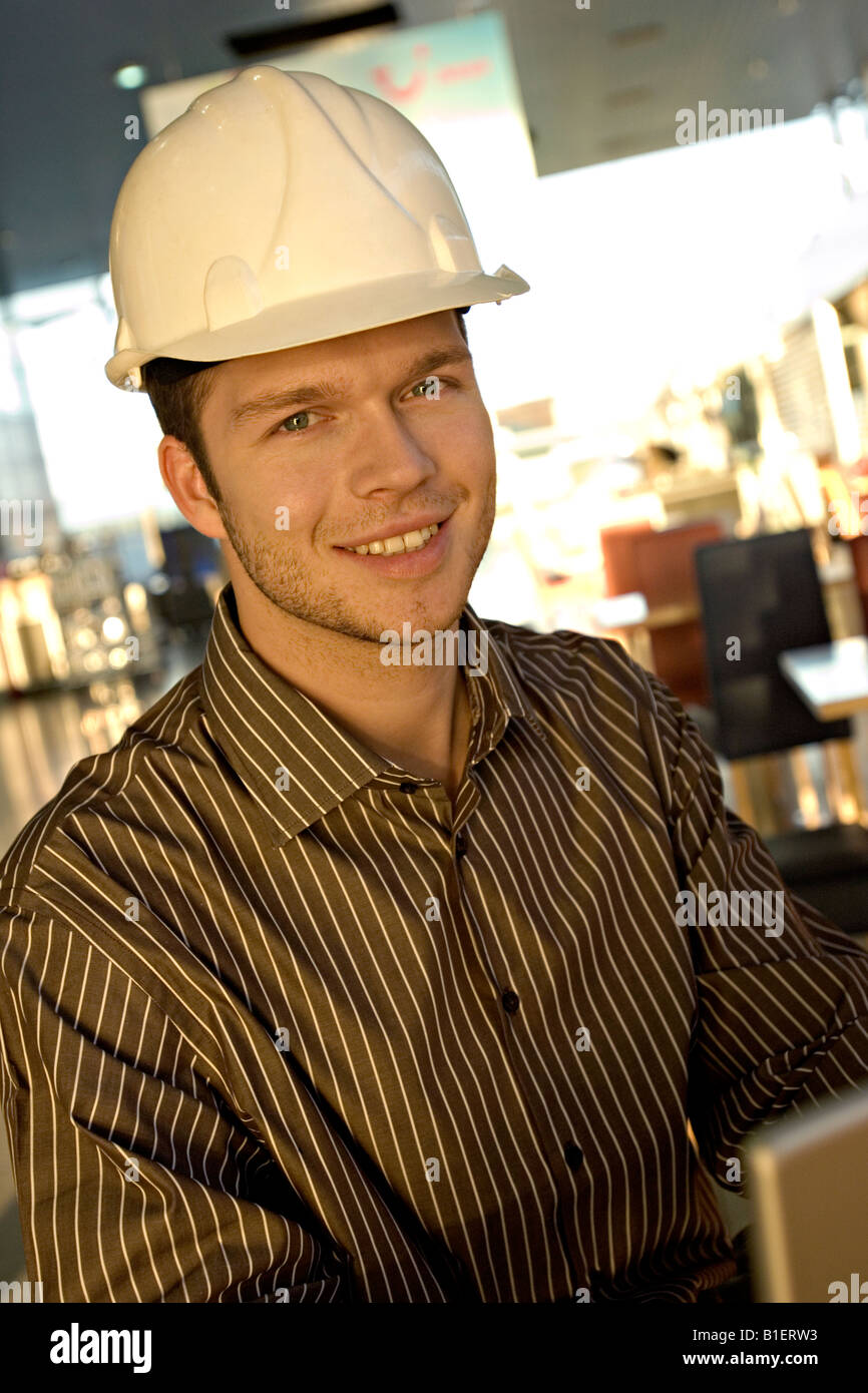 Portrait of a male architect smiling Stock Photo - Alamy
