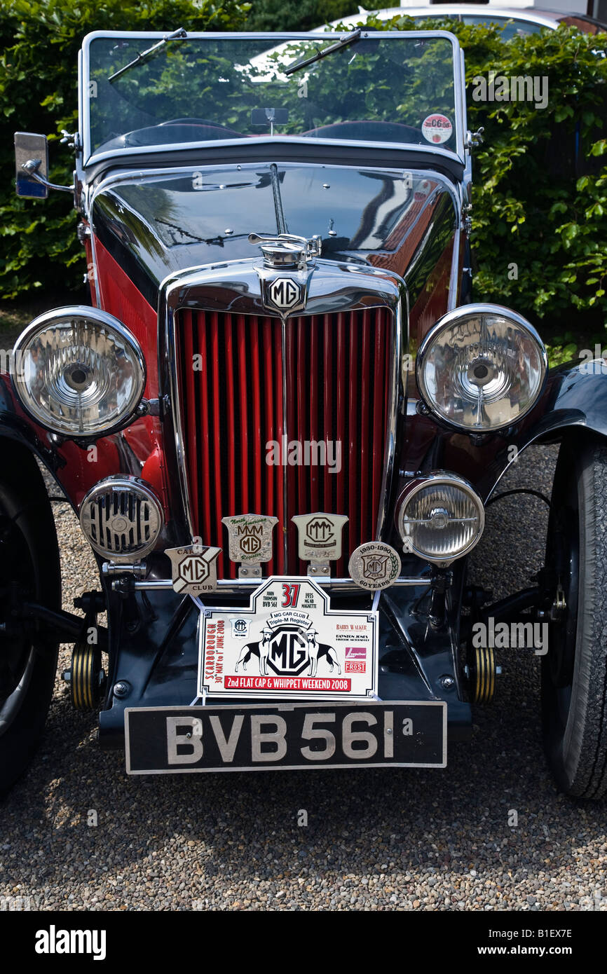 Vintage mg sports car hi-res stock photography and images - Alamy