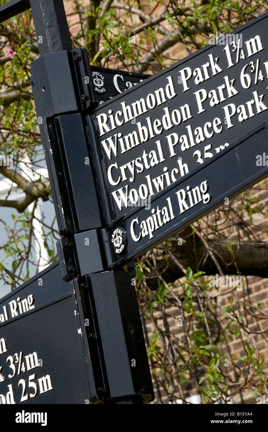 Wimbledon park sign hi-res stock photography and images - Alamy