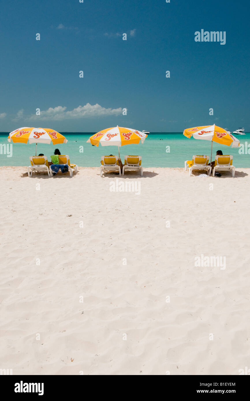 Isla mujeras hi-res stock photography and images - Alamy