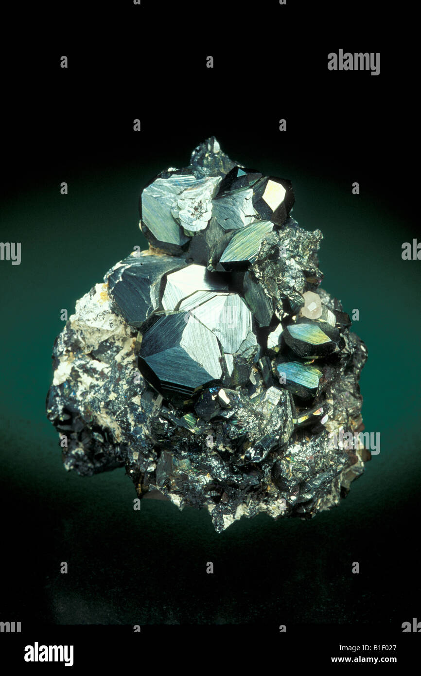 Hematite crystal hi-res stock photography and images - Alamy