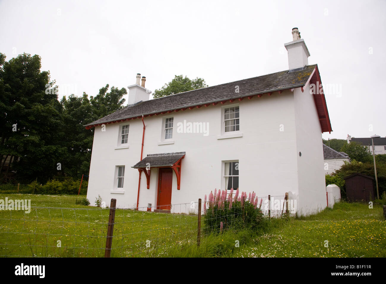 Traditional cottage scotland hi-res stock photography and images - Alamy