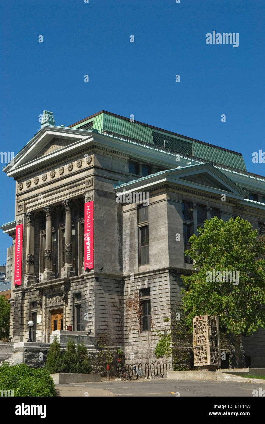 The Redpath museum on the premices of McGill university in Montreal ...