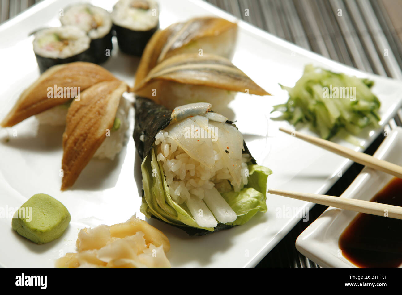 Japanese ricefish hi-res stock photography and images - Alamy
