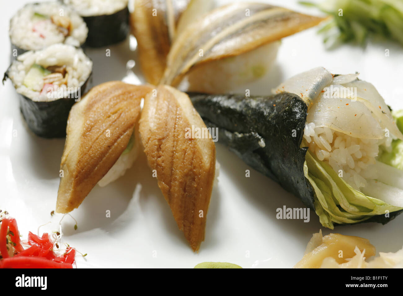 Japanese ricefish hi-res stock photography and images - Alamy