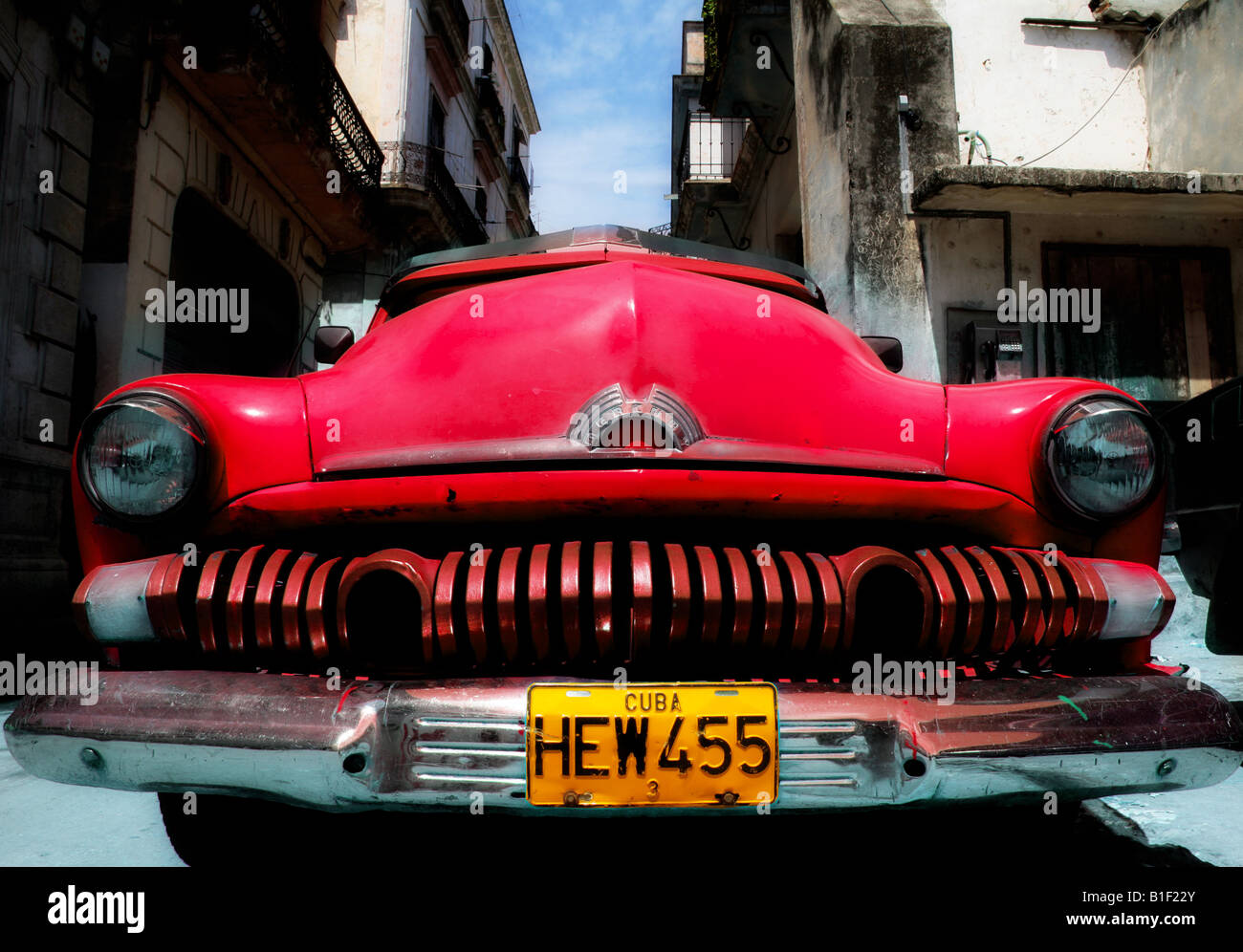 Red bumper plate hi-res stock photography and images - Alamy