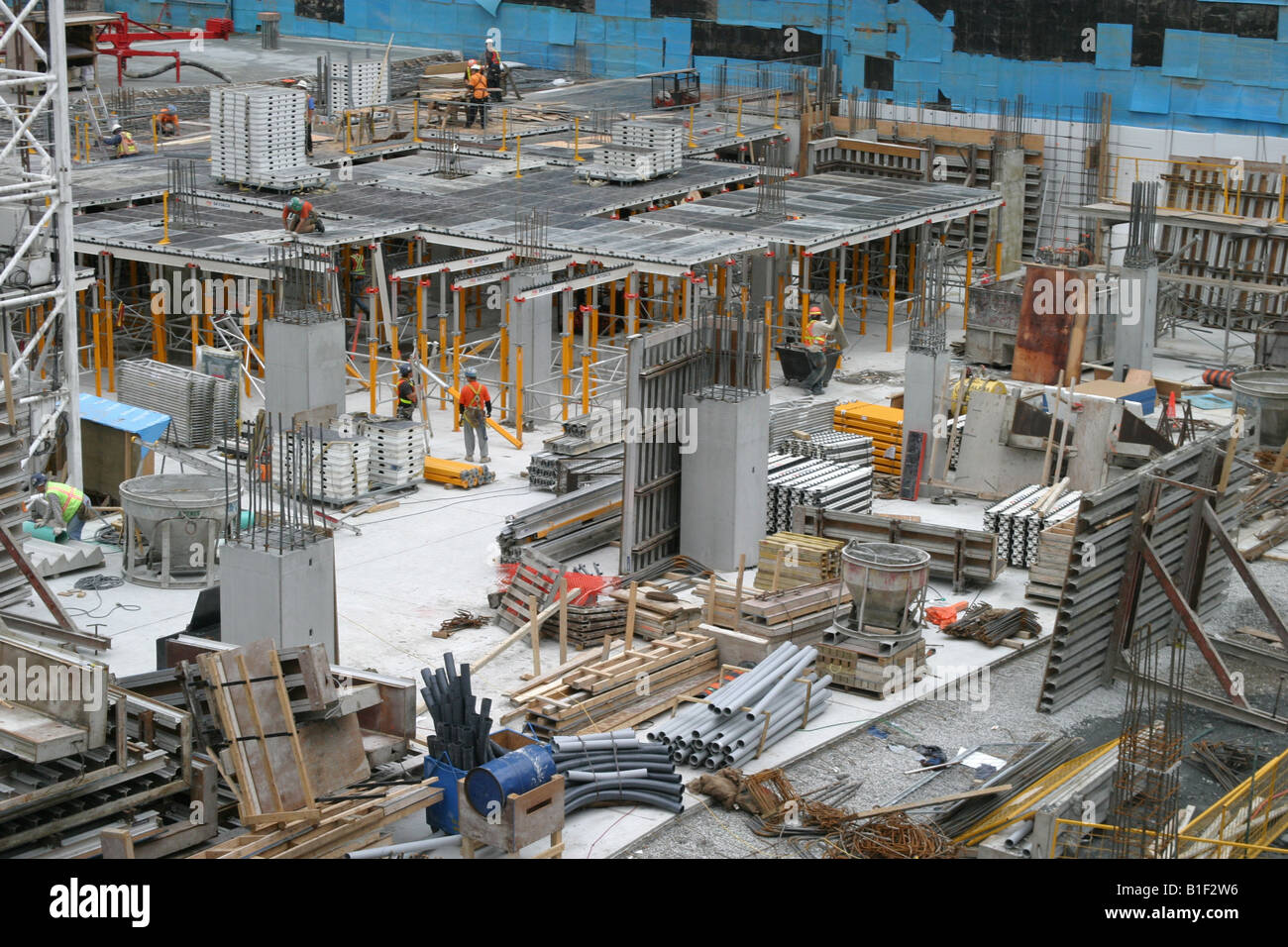 Basement construction hi-res stock photography and images - Alamy