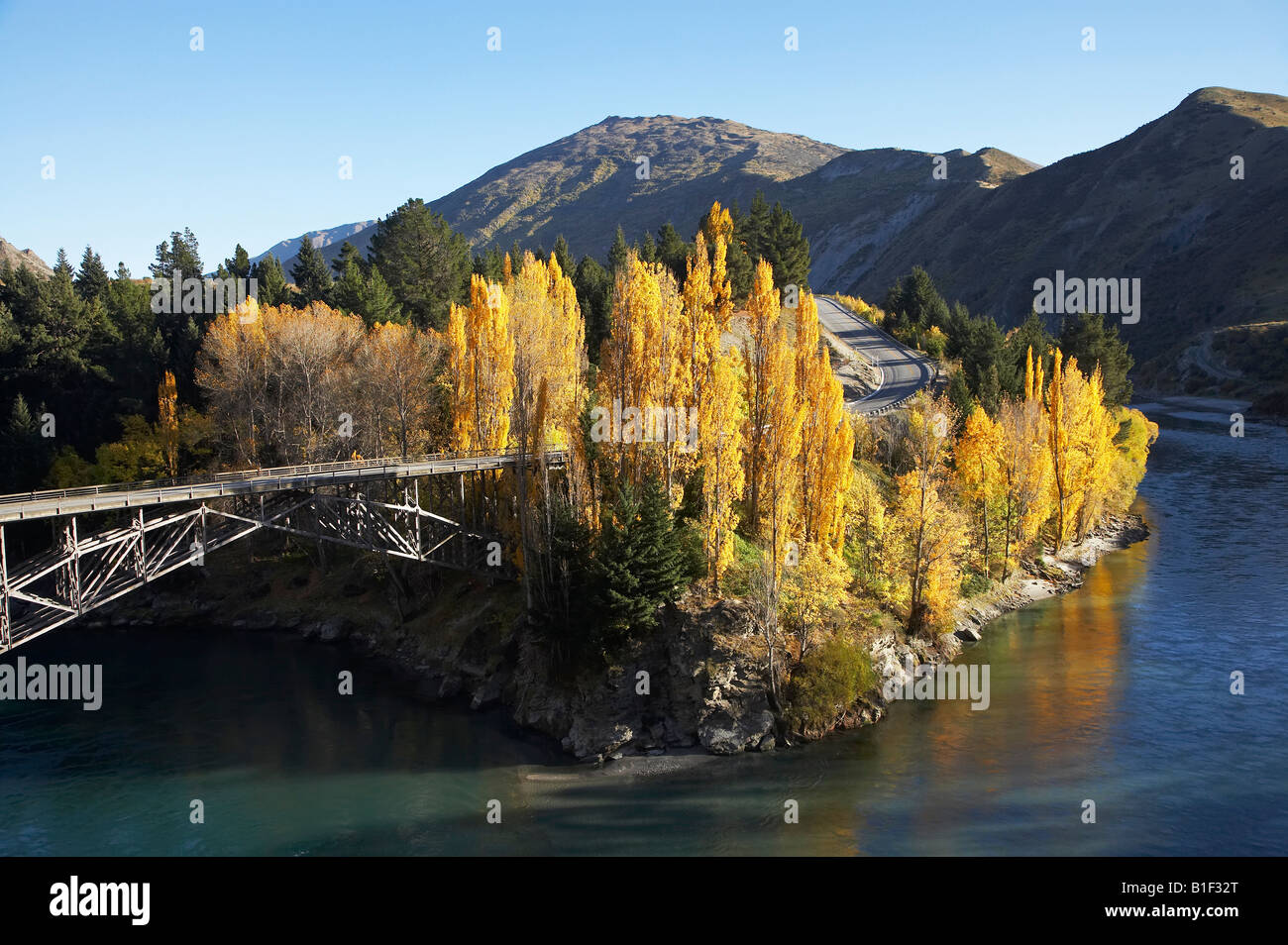 Kawarau gorge road new zealand hi-res stock photography and images - Alamy